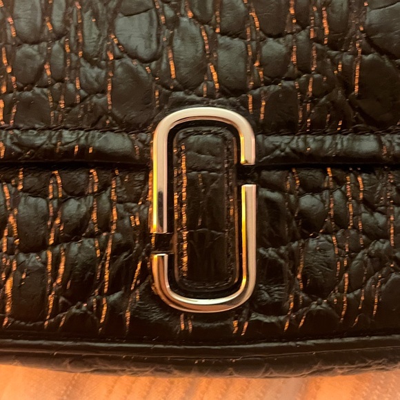Marc Jacobs | Bags | Marc Jacobs Crossbody Black Crocodile Patent ...